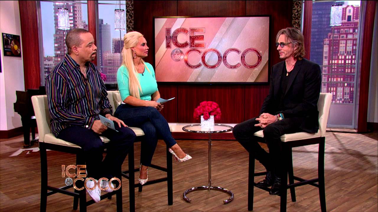 Ice and Coco Bond with Rick Springfield Over Their Love of Dogs - YouTube