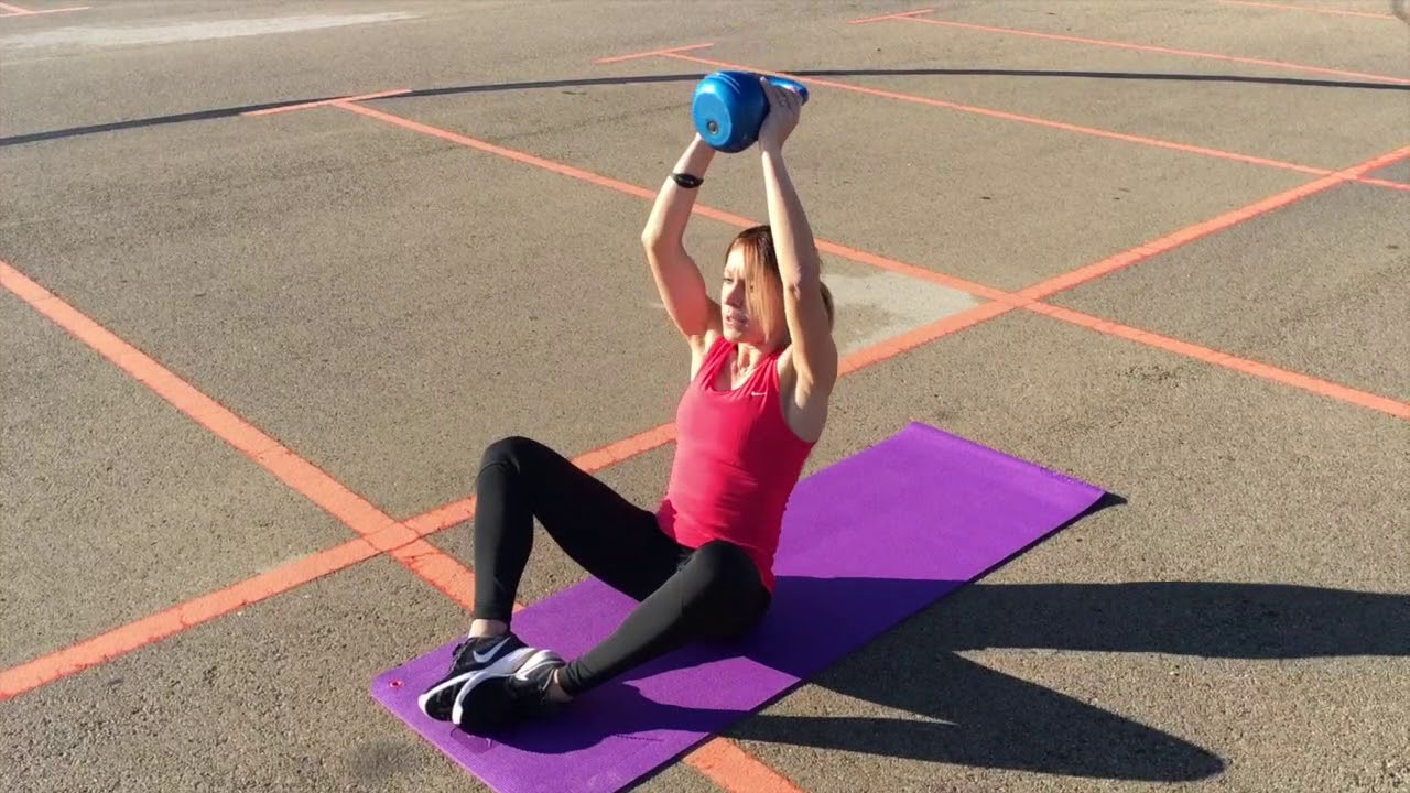 Sit up con peso - YouTube