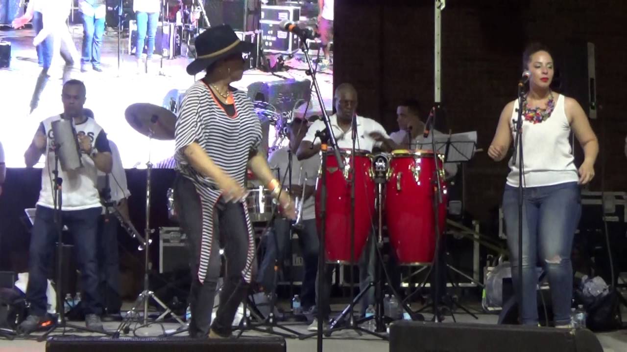 MILLY QUESADA - SOLO CONTIGO - YouTube