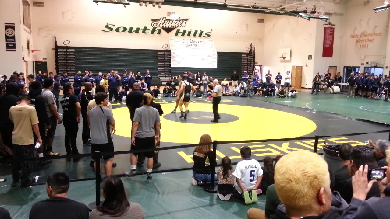 Bryan Salinas V. Anthony Valencia - YouTube