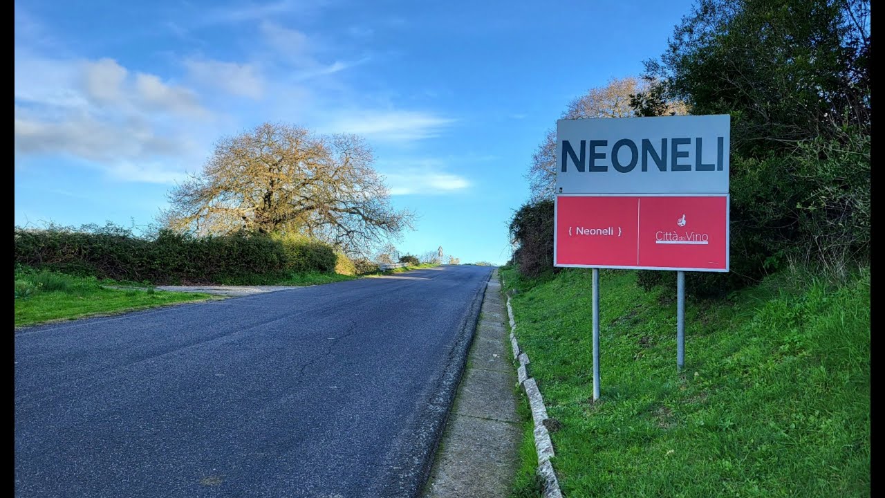 Neoneli: tra spopolamento e voglia di futuro - YouTube