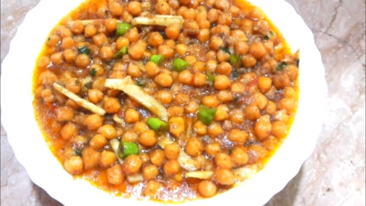 White Chane Ka Salan. Masale Dar White Chane Ka Salan Recipe By Maria ...