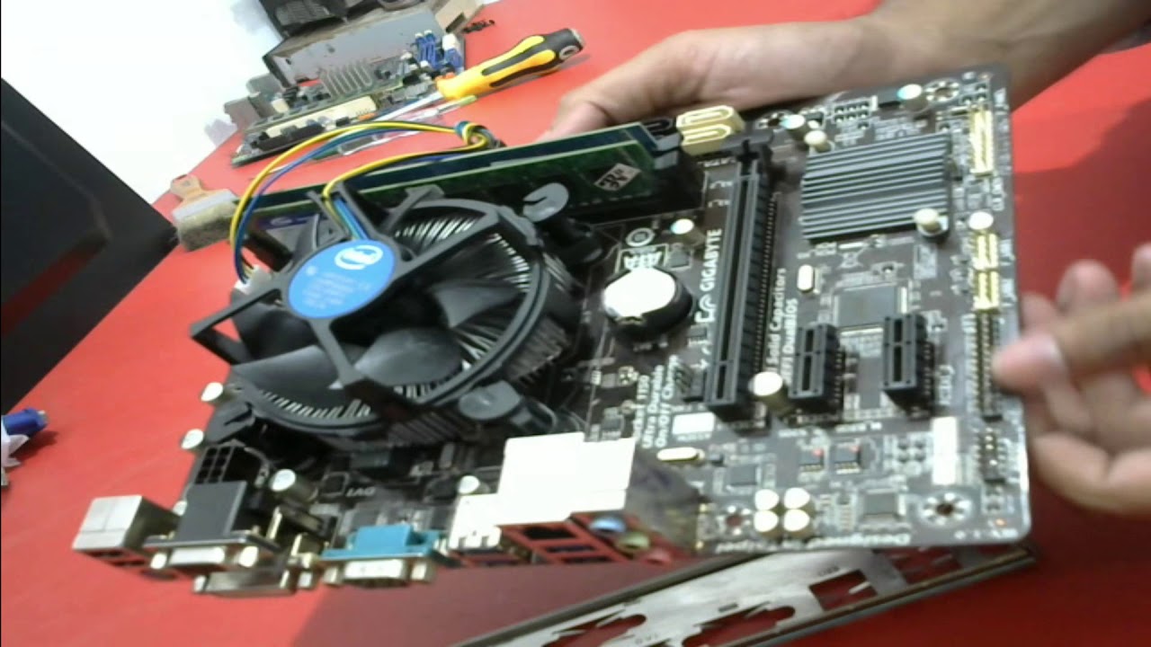 Gigabyte GA-H81M-D2V || Gigabyte H81 - YouTube