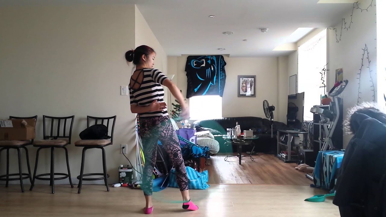 Behind the Back Vertical Spinning Hula Hoop Tutorial - YouTube
