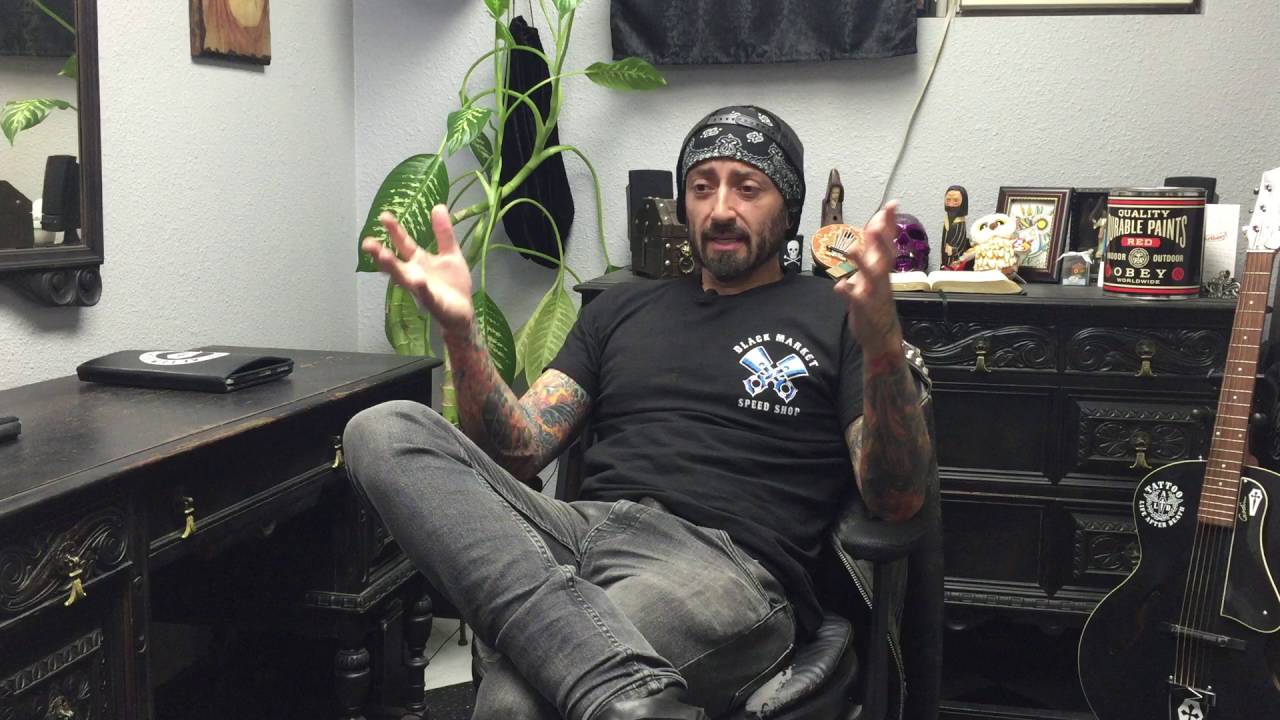 Christopher Perrin:Staying out of the way - YouTube