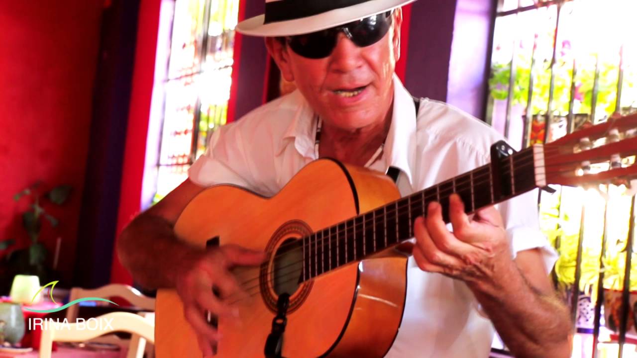 We discovered talented singer from Puerto Vallarta (Gerardo Maya) LIFE ...