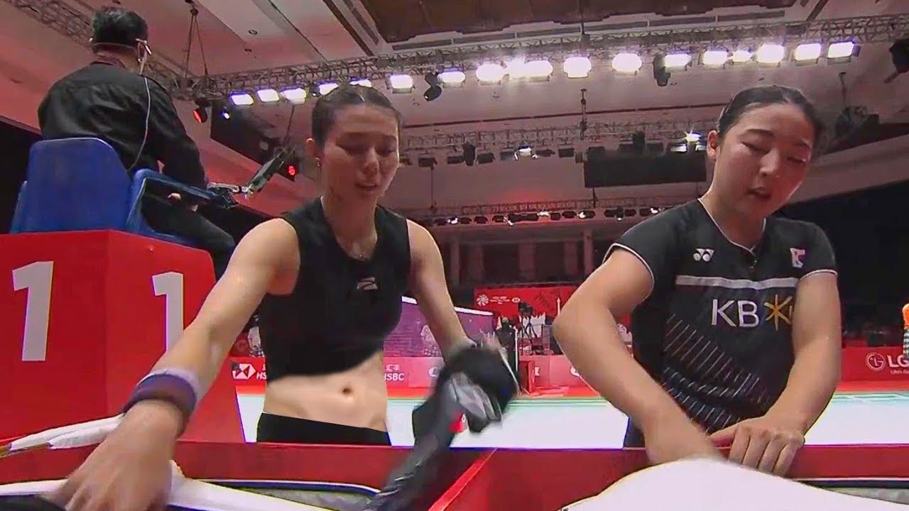 Best Badminton Comedy Moments Compilation - YouTube
