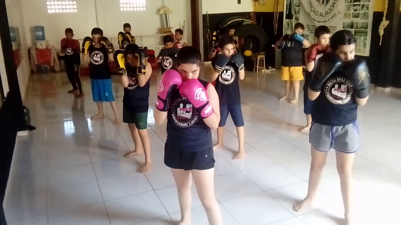 Aulas de Boxe para crianças, no ct nação coité!! Professor Lagoa,oss ...