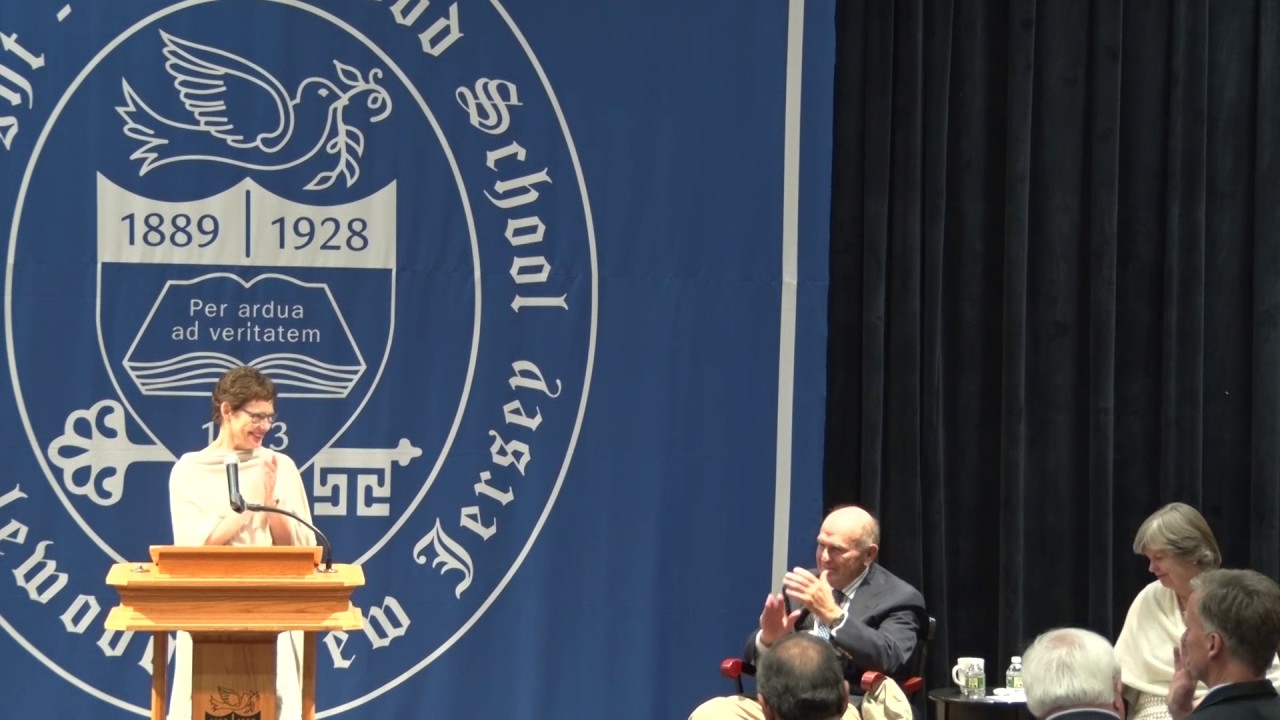 Susan Law Dake '67 - Recipient of the D-E Distinguished Alumni Award ...