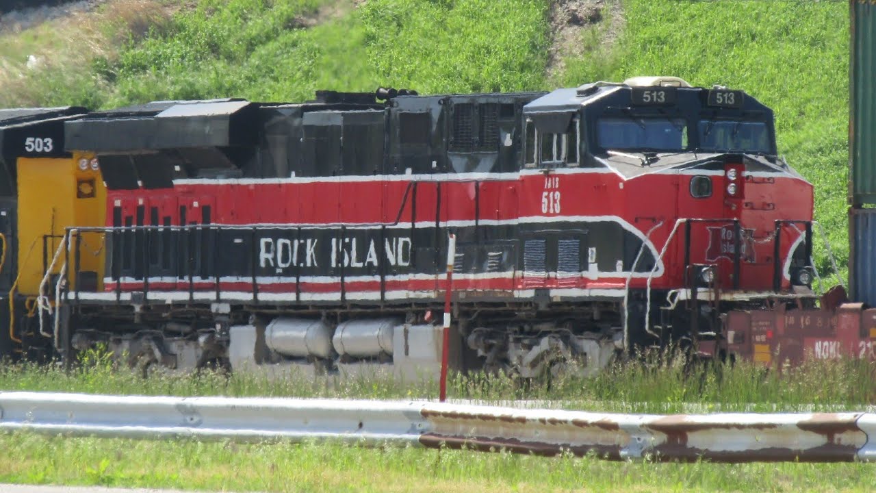 IAIS 513 Rock Island ES44AC in Silvis, IL! - YouTube