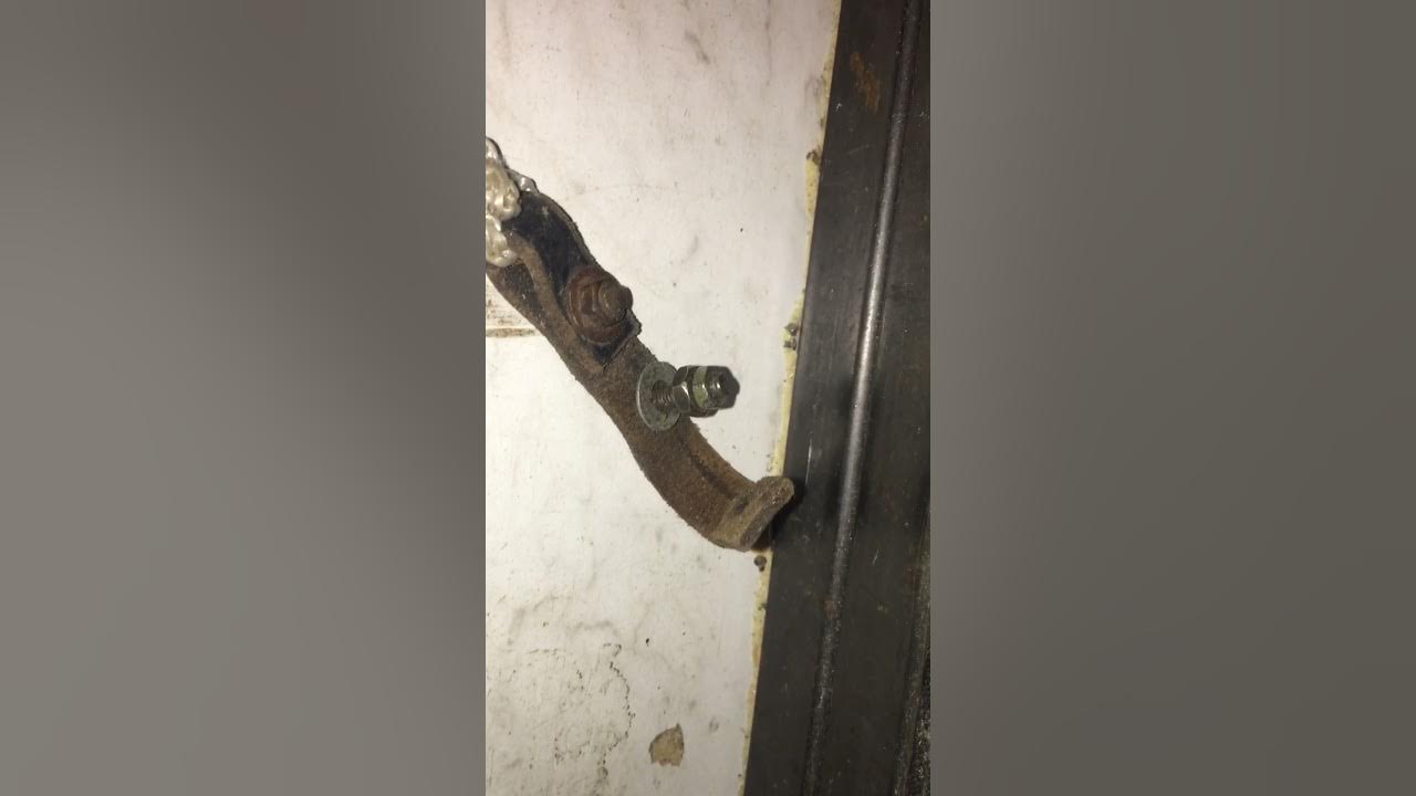 Самый простой и быстрый способ изготовления ногавки для подсадной утки ...