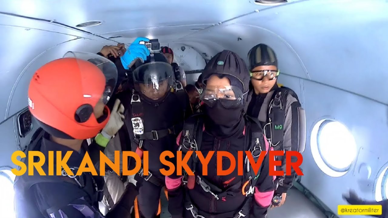 Srikandi skydiver Indonesia #skydiving #skydive #indonesia - YouTube