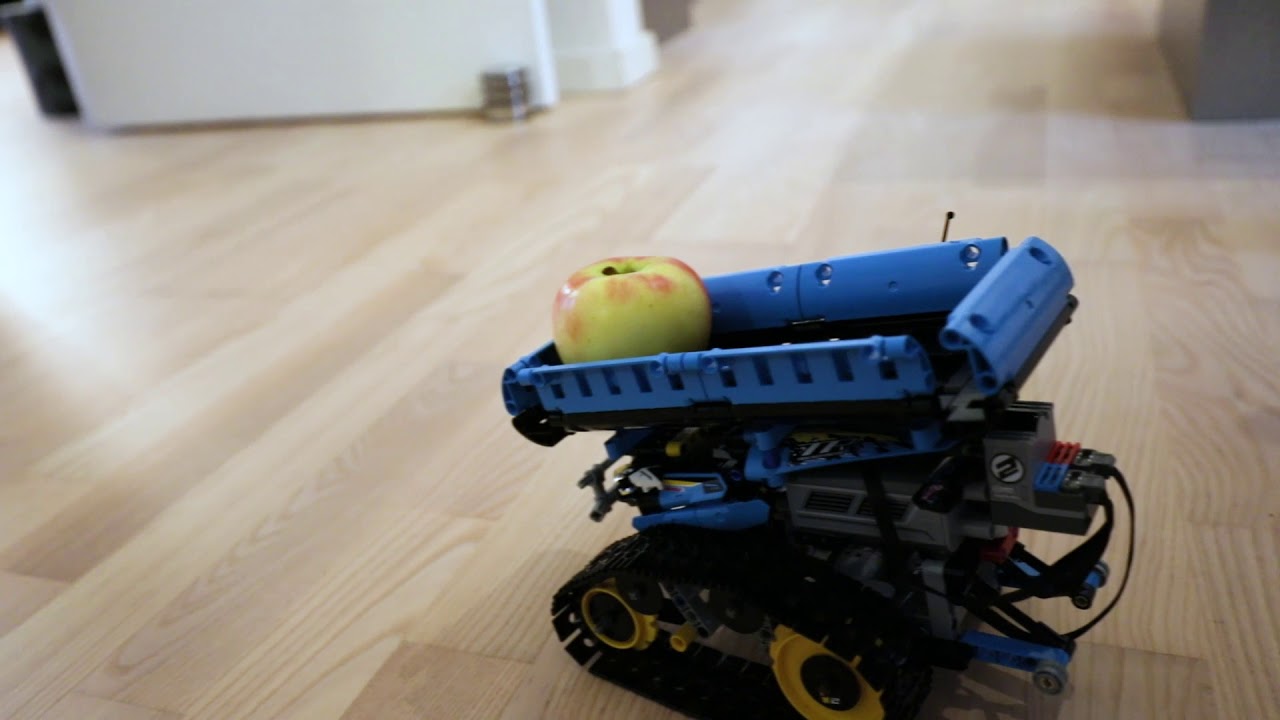 LEGO 42095 Technic Remote-Controlled Stunt Racer - YouTube