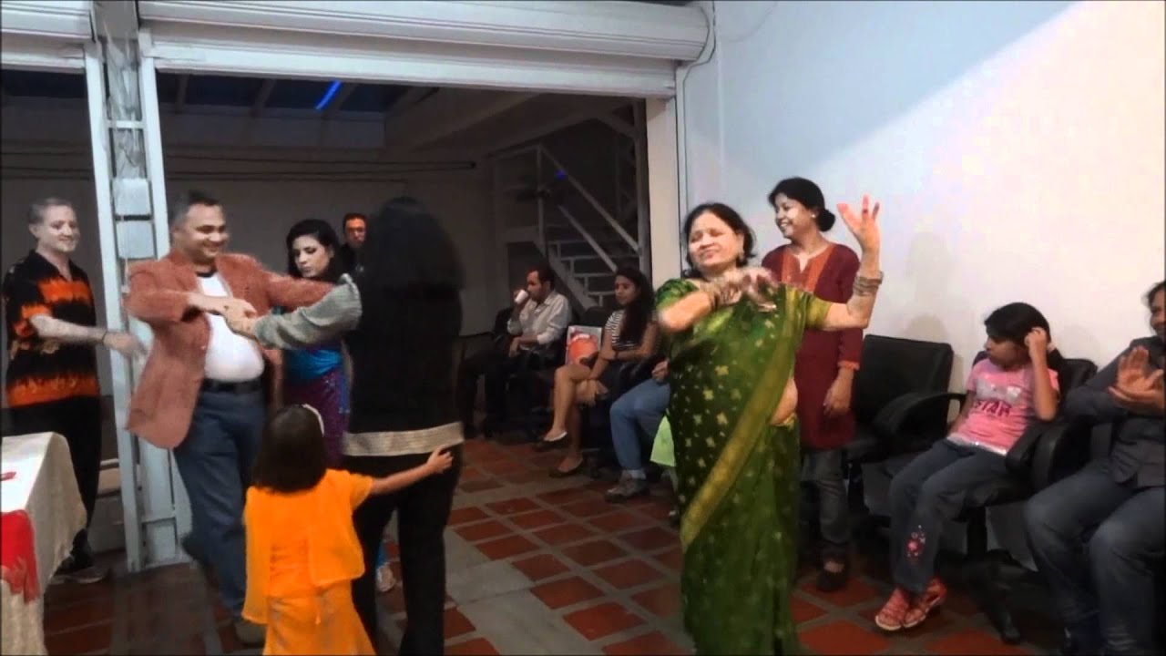 Indians in Venezuela Welcoming 2012 - YouTube