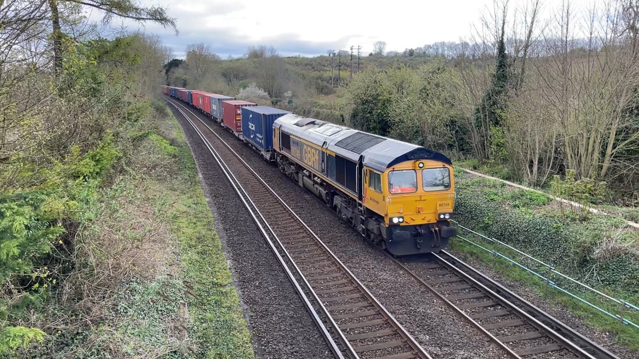 Class 66 | 66749 ‘Christopher Hopcroft MBE’ | Awesome Tones | GB ...