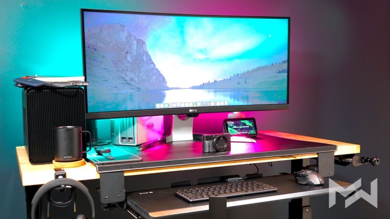 My Perfect Productive Desk Setup Tour - Minimalist & Clean Gaming ...