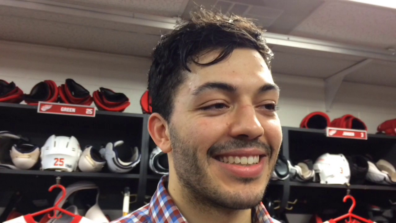 Red Wings' Robbie Russo talks power play, Dan Renouf - YouTube