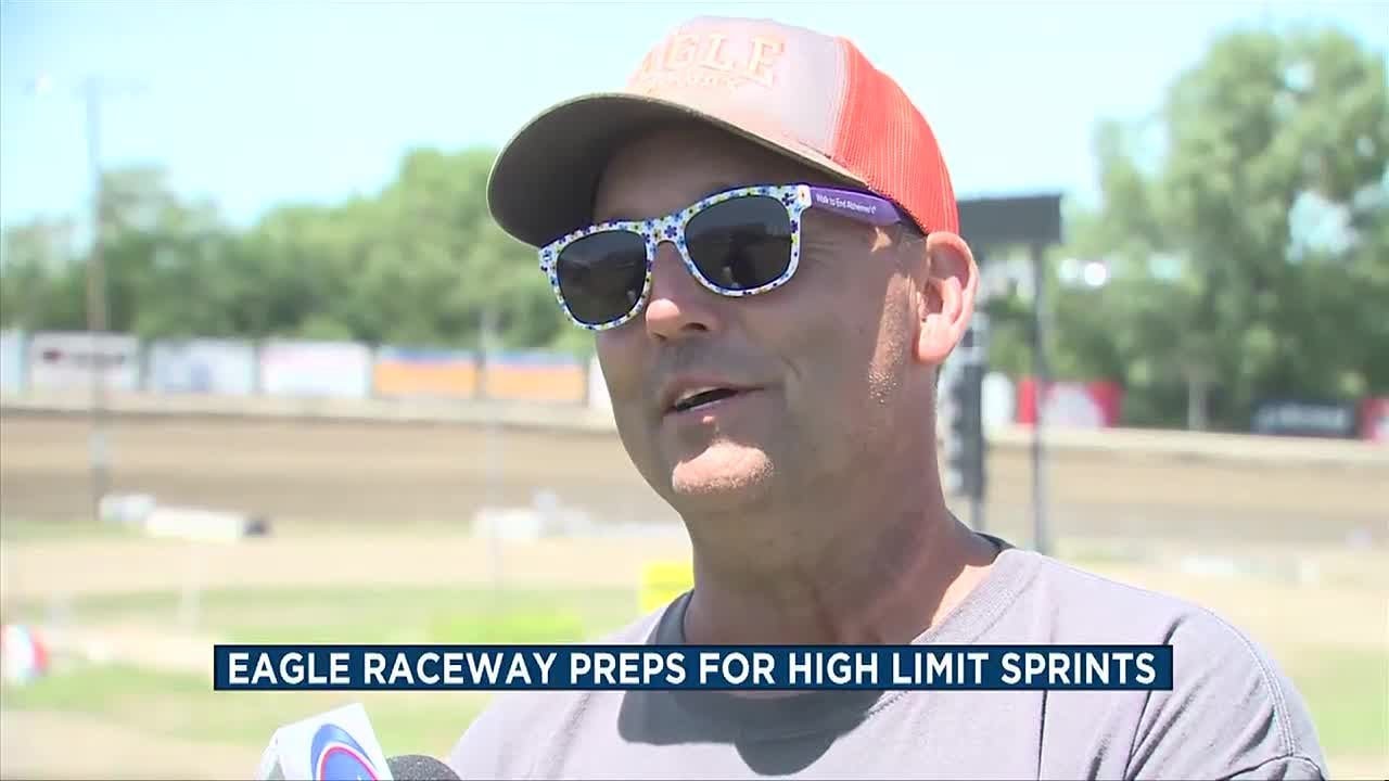 Eagle Raceway preps for High Limit Race Series - YouTube