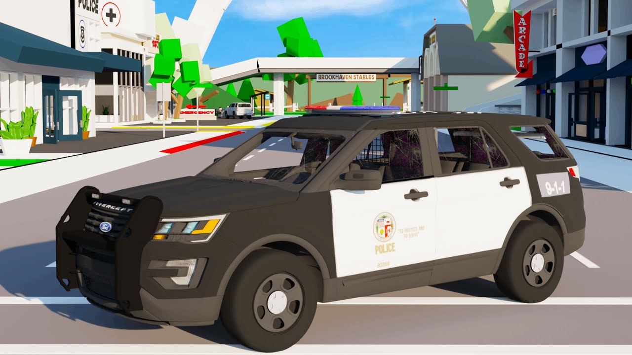 POLICE OFFICER IN BROOKHAVEN! - YouTube