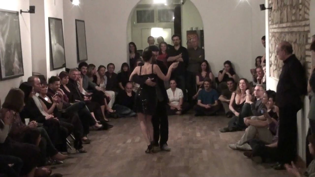 Martin Viqueira e Angela Messina milonga Morena - YouTube