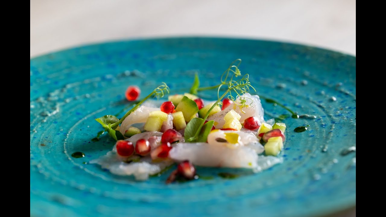 Carpaccio di branzino con cetrioli e melograno - YouTube