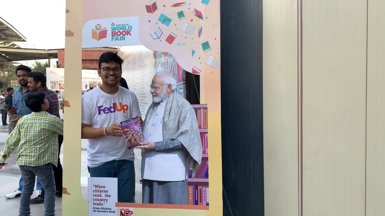 Met Modi ji 😀| World Book Fair 2023 | Pragati Maidan New Delhi | # ...