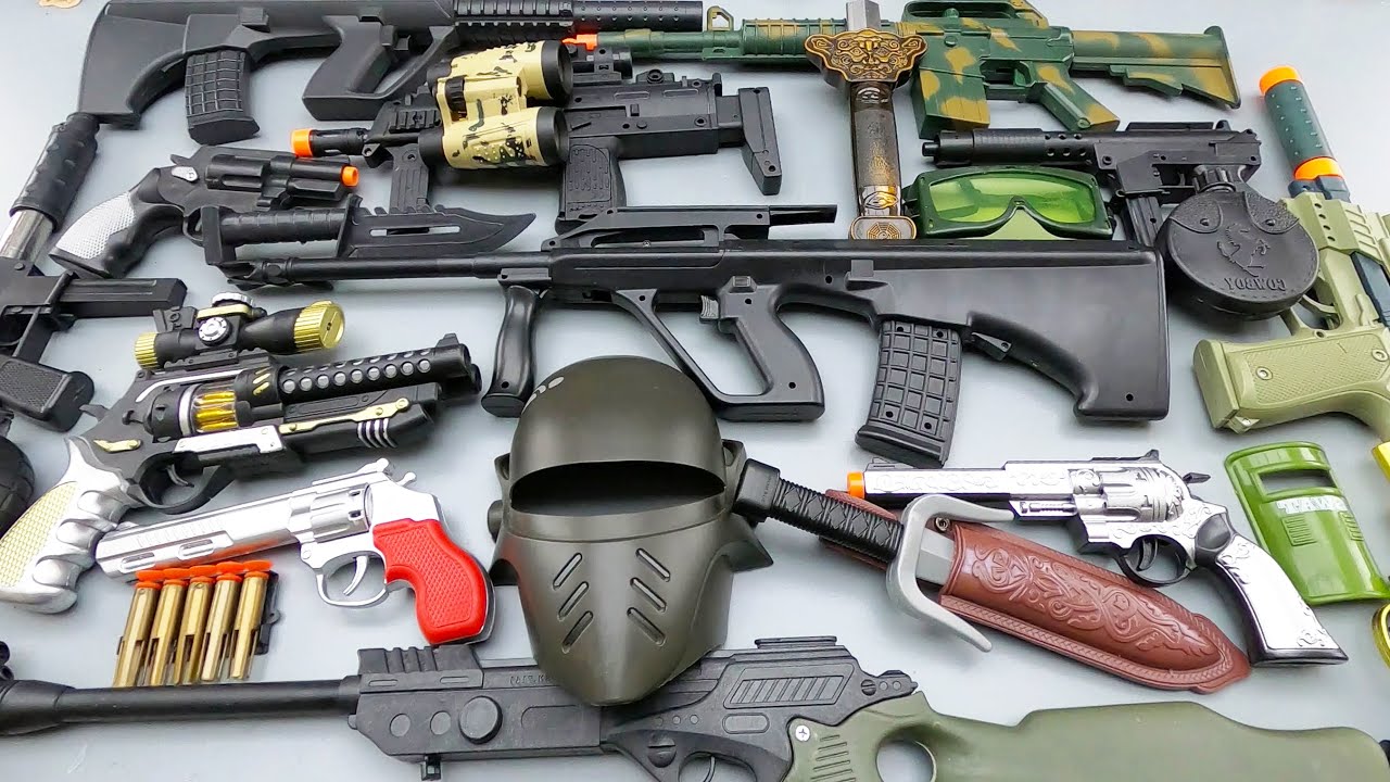 Crazy Toy Gun Collection — AUG-9 Tactical, M249 LMG, R8 Revolver & More ...