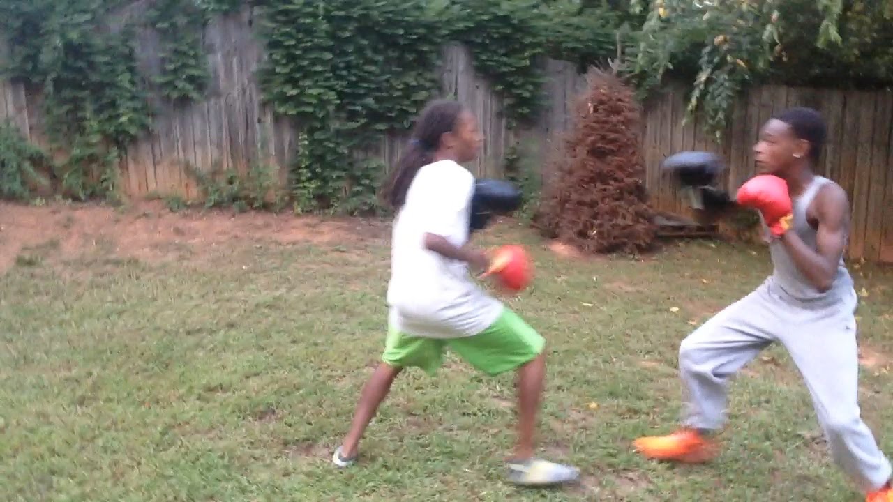 Backyard Boxing Part 6 - Tre Vs Desmond rematch - YouTube