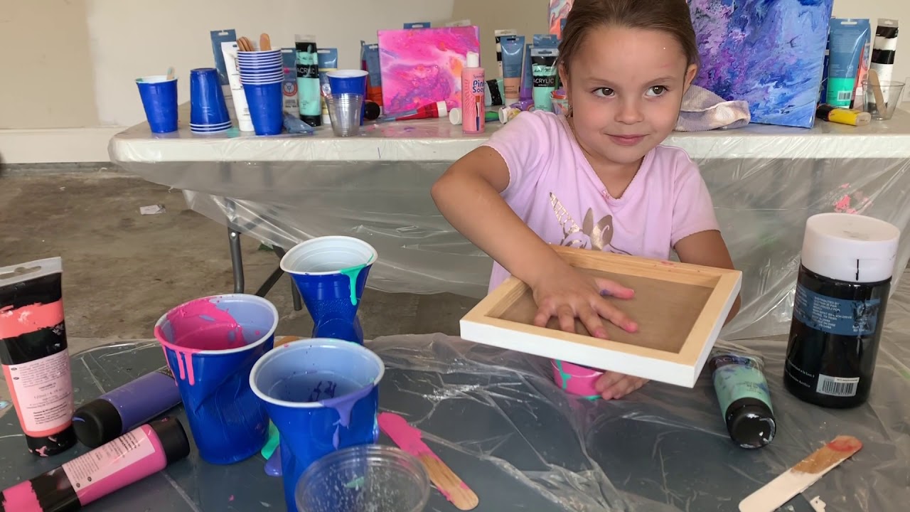 Paint Pouring with Kids! So much fun and super easy! #paintpouring # ...