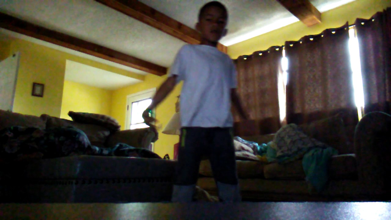 Dancing the song Rollie - YouTube