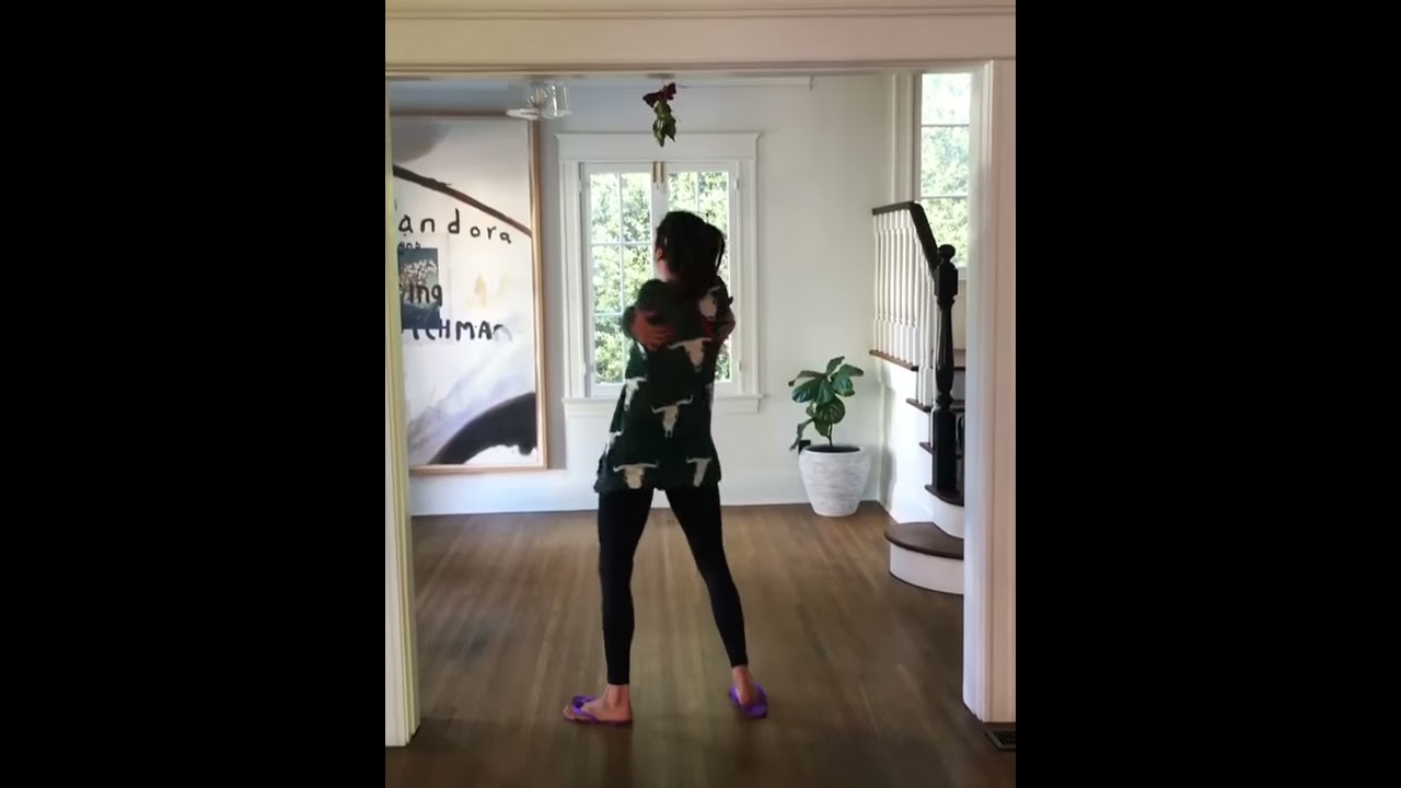 Nina Dobrev dancing - YouTube