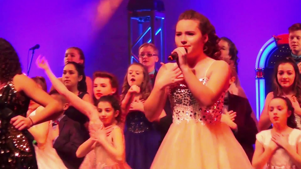 You Can't Stop The Beat (Hairspray) - YouTube