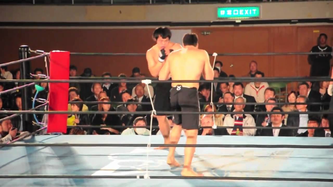 Ionut Constantin Fight in Kawasaki round 1 - YouTube