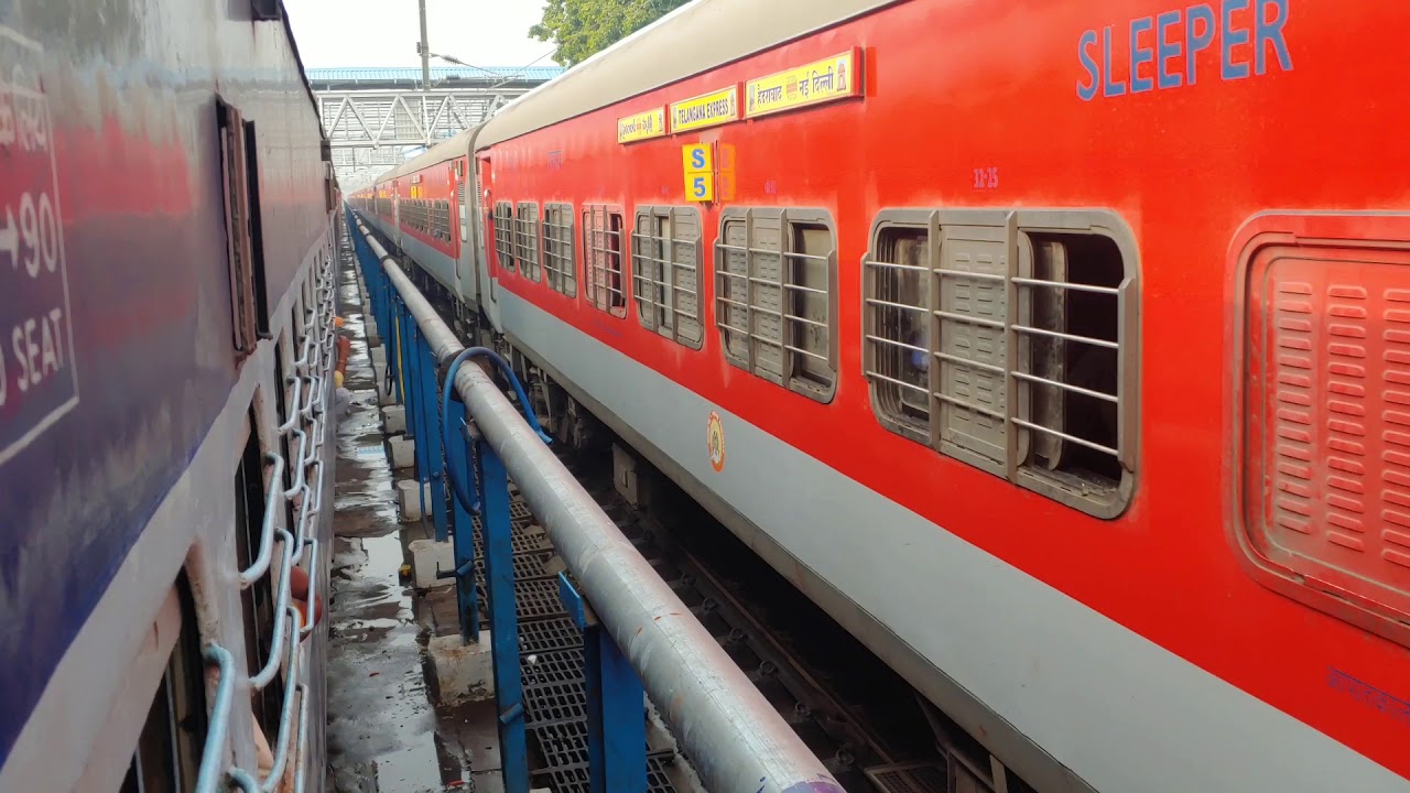 12723 Telangana Express from Hyderabad to New Delhi - YouTube