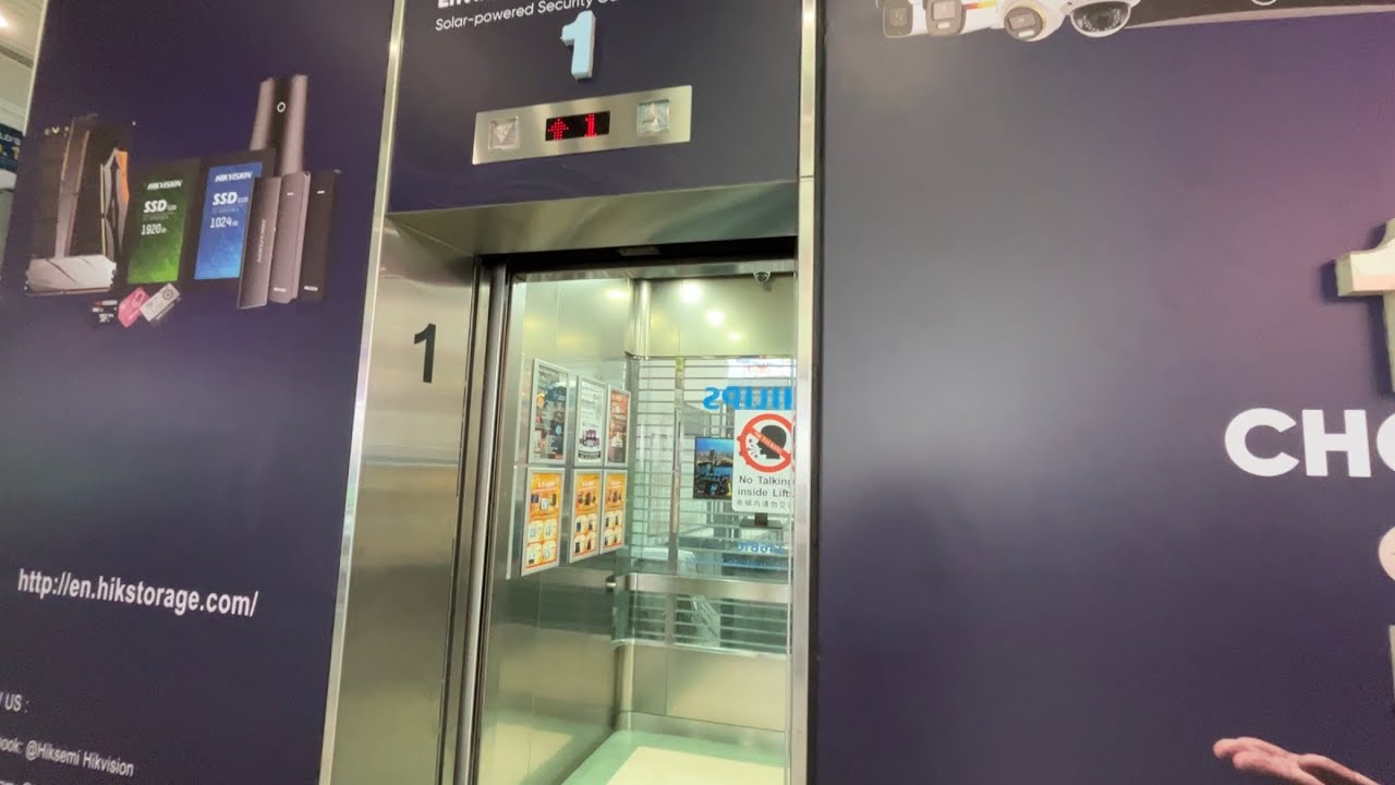 Sim Lim Square Lift 1 - Hitachi - YouTube