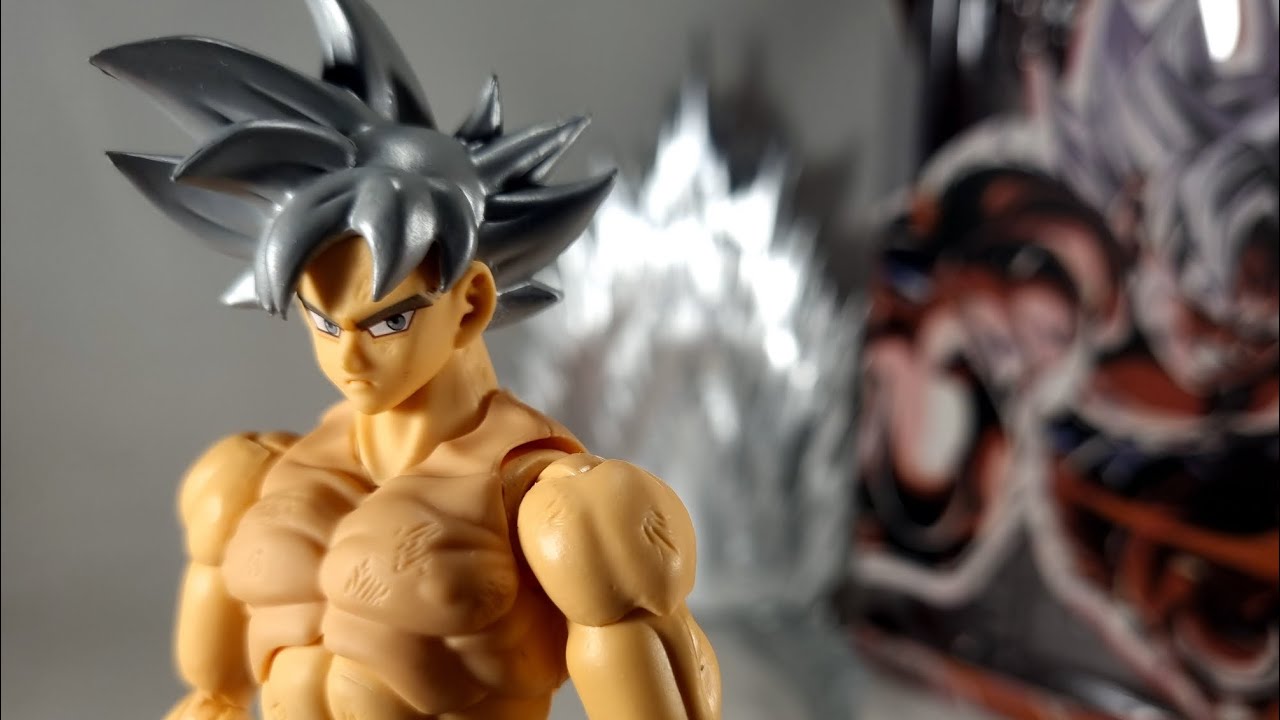 Black Hole Toys Acme Power - Figuarts Ultra Instinct UI Goku - Review ...