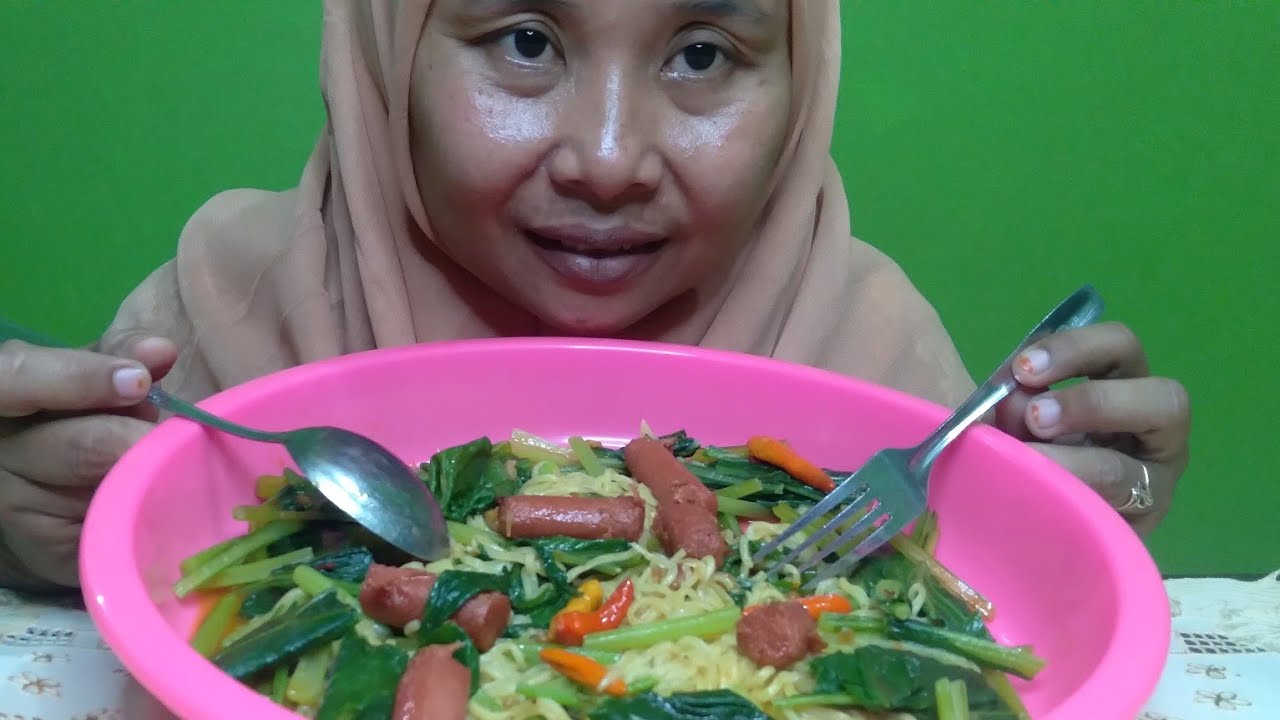 Asmr Mukbang ‼️ Istri Pak Haji Mukbang Mie Kuah Campur Sawi Mantap