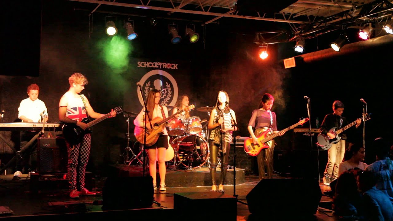Moonage Daydream - YouTube
