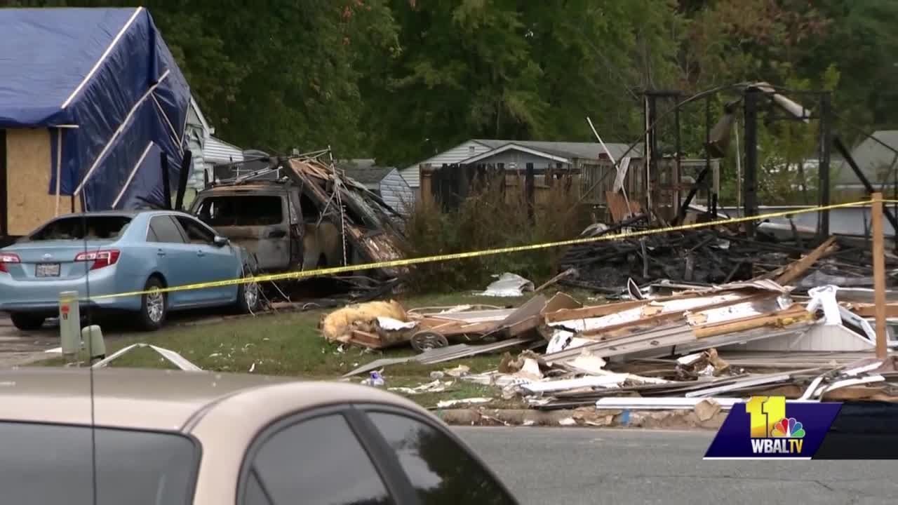 Homeowner, dogs survive home gas explosion in Edgewood - YouTube