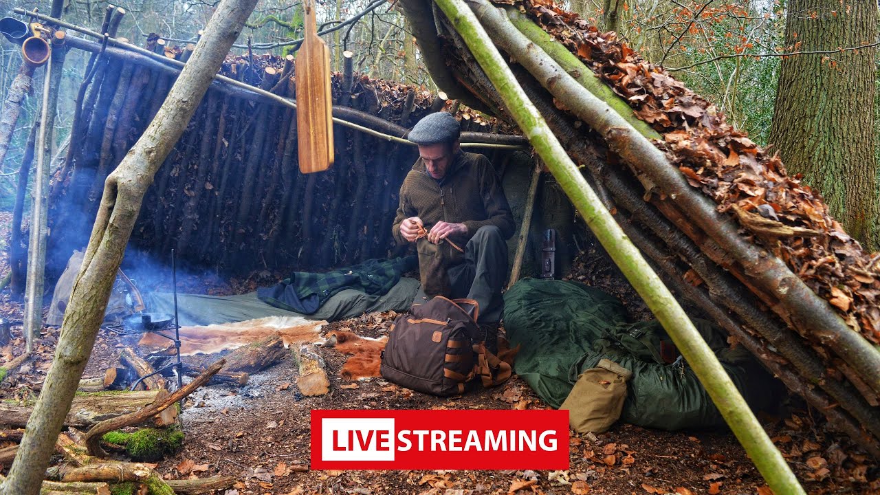 Bushcraft #irl - Campfire & Knife Review / Walkabout - YouTube