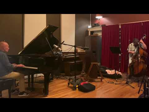 Moving’ on Up (Jefferson’s Theme Song) - YouTube
