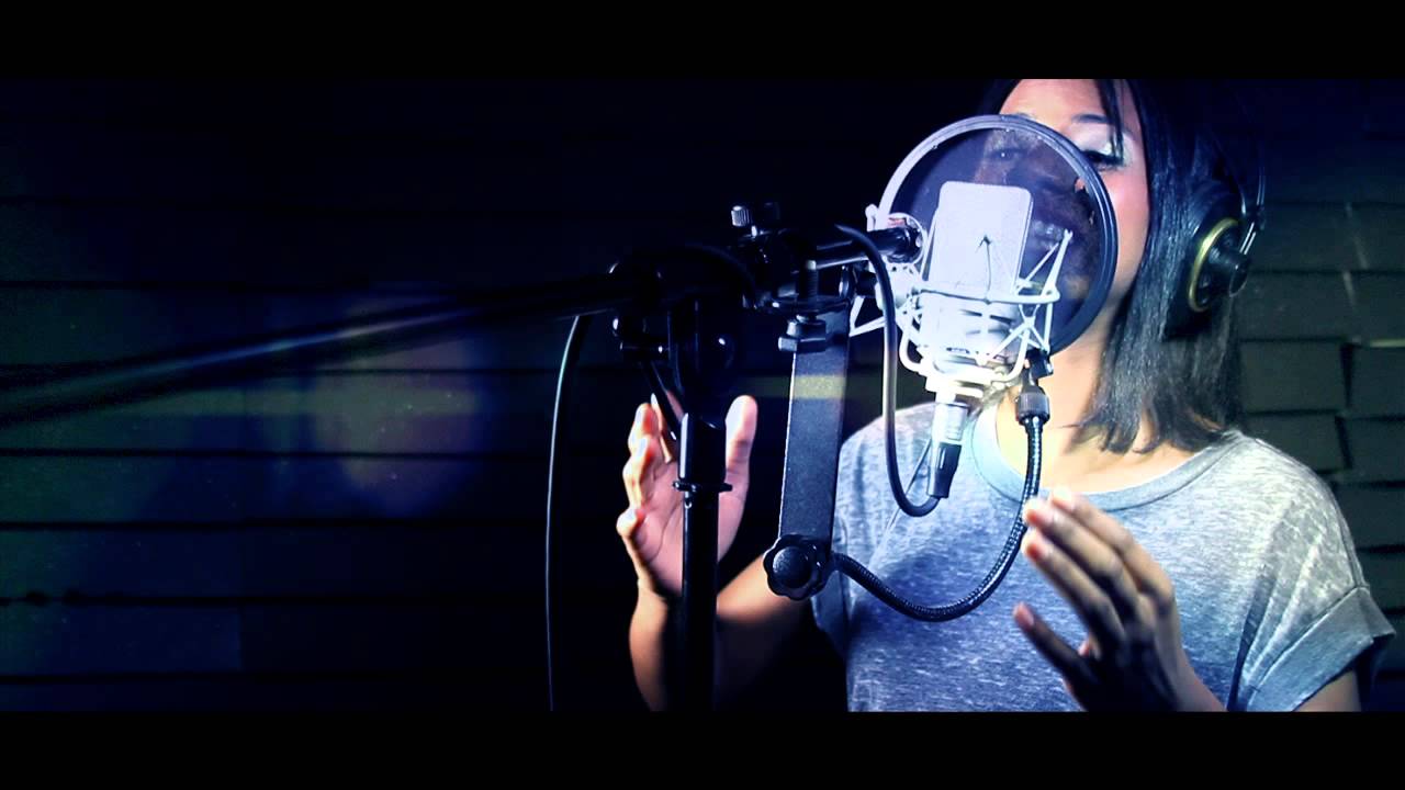 Perla Arias Preview Del Video El Kairos Llego - YouTube