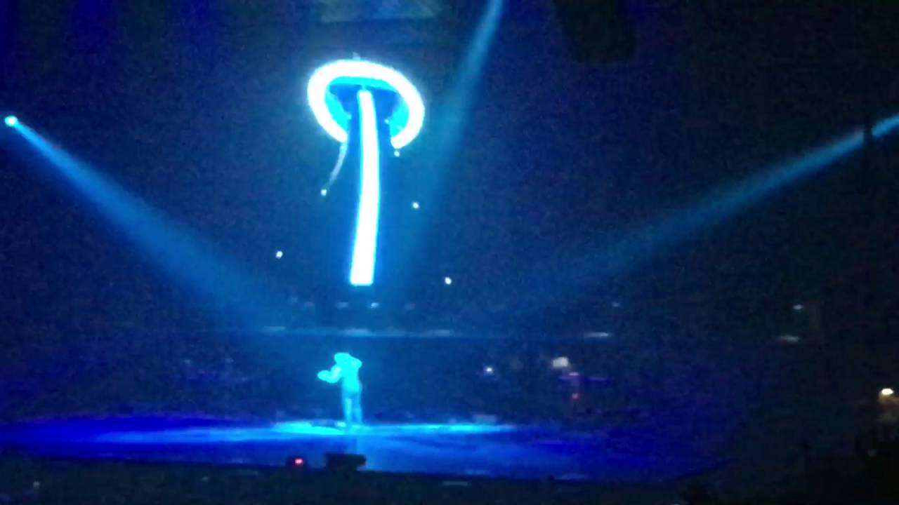 Drake - 9 (Live at the American Airlines Arena of the Summer Sixteen ...