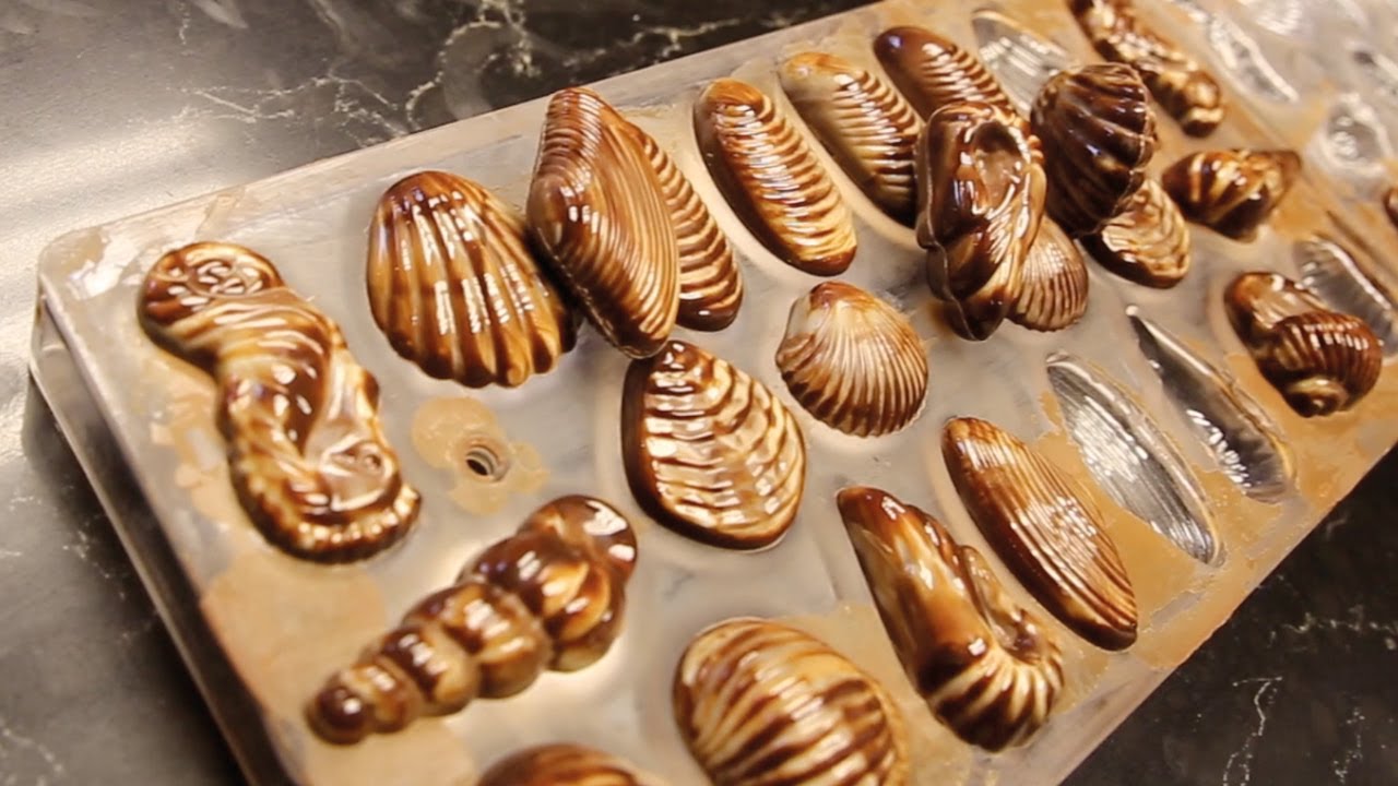 How to use double moulds with pins & clamps - YouTube