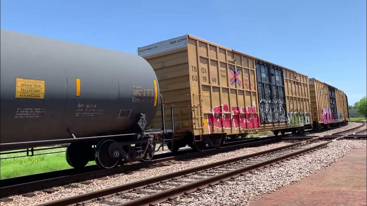 2024-05-10c Union Pacific Manifest Freight - YouTube