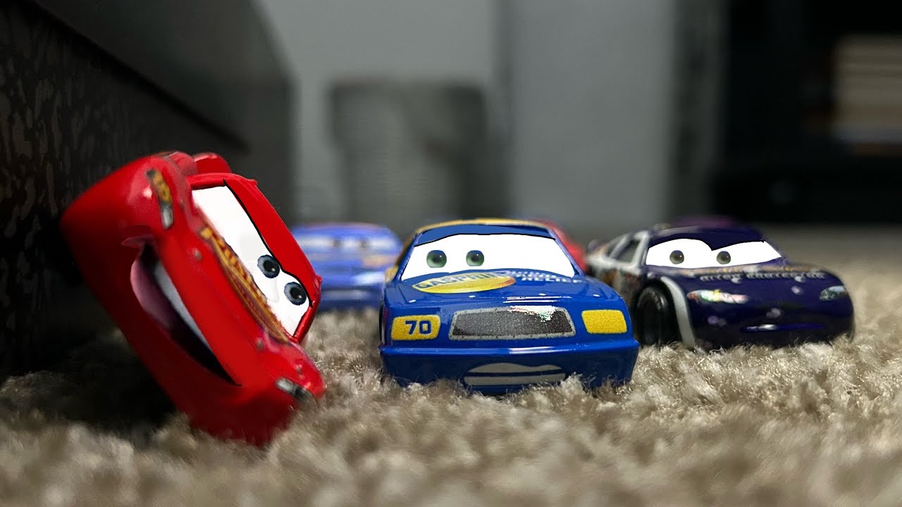 Cars 2006 Dinoco 400 race (stop motion) - YouTube