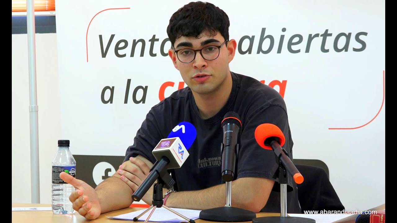 Luis Soler Gómez nos sumerge de lleno en “La metamorfosis de Fran Kafka” - YouTube