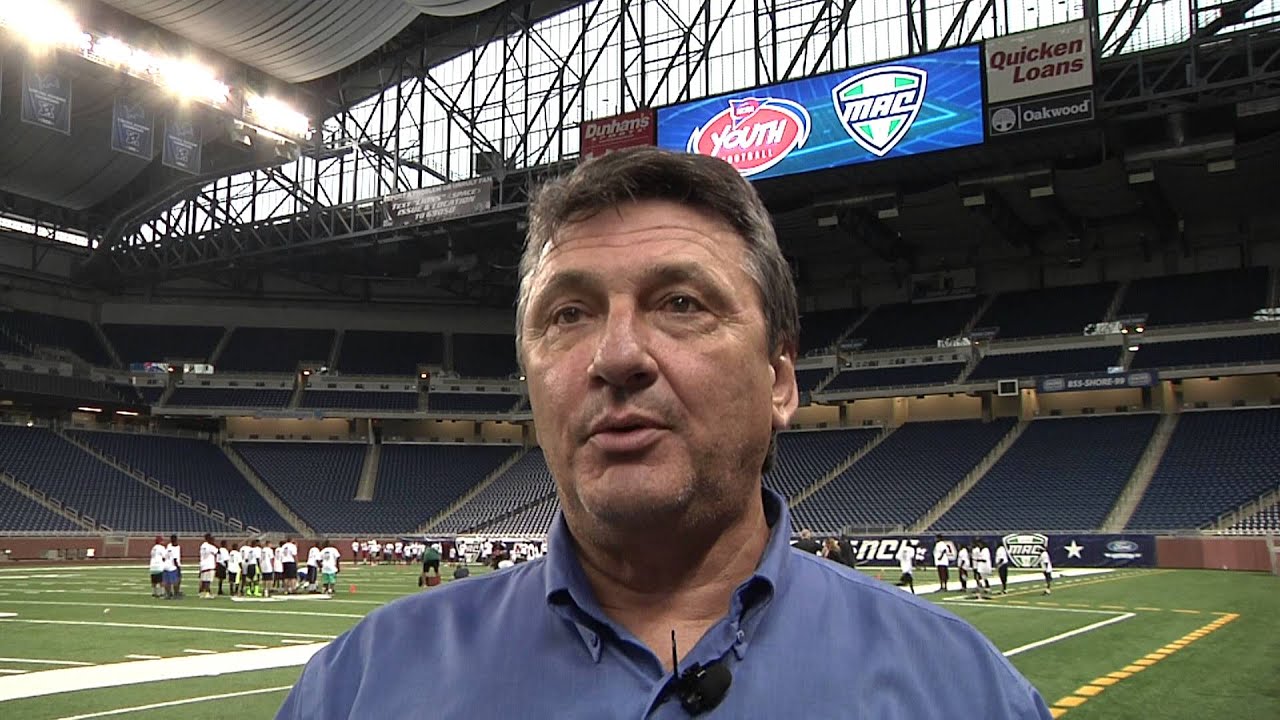 Former Super Bowl Champion Eddie Murray Speaks at NCAA Football Youth ...