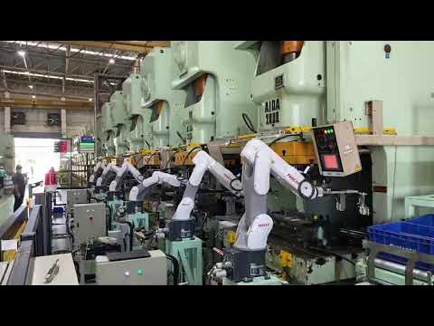 Press Tending 7 Nachi Robot - YouTube
