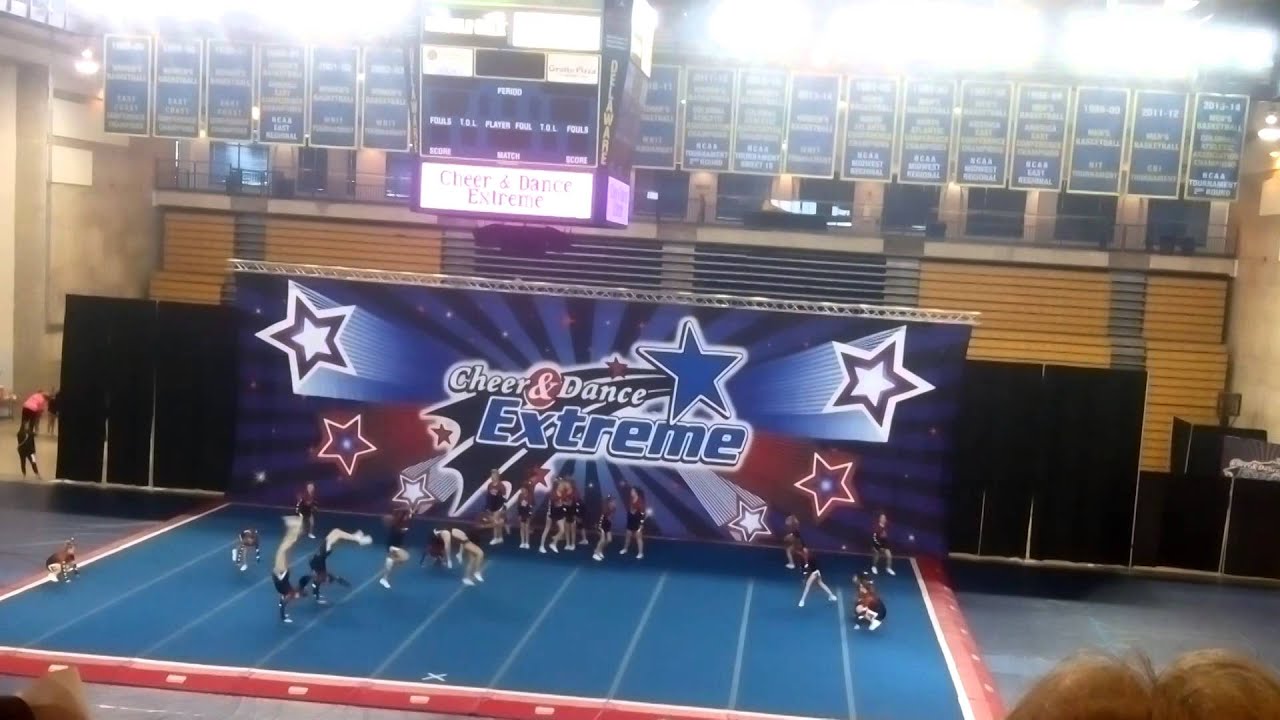 Cheer starz at cheer and dance extreme - YouTube